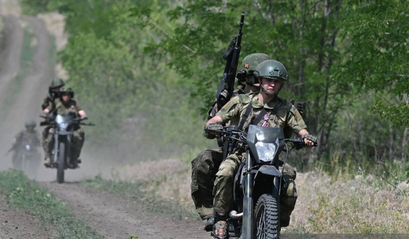 Russian Motorcycle Platoons: Emerging Tactic in Ukraine - Grey Dynamics